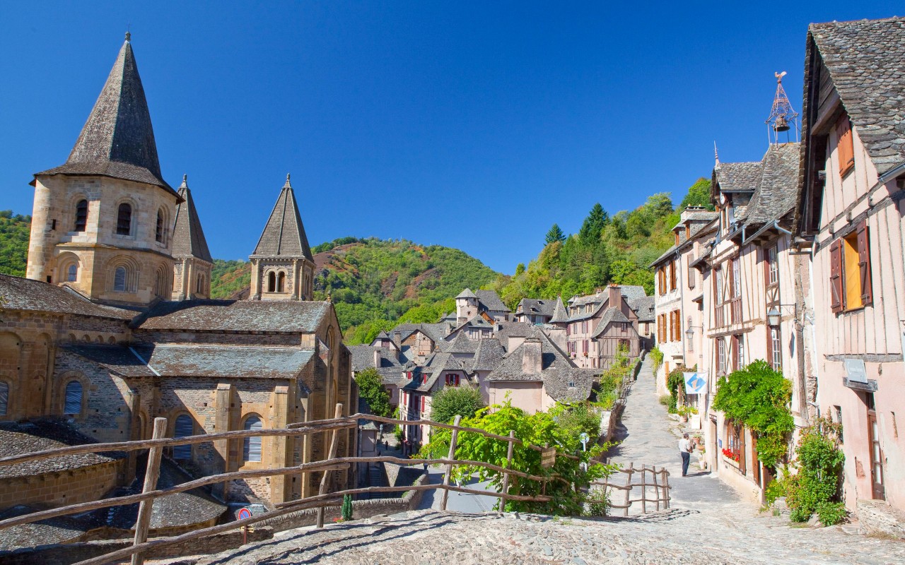 Conques on the pilgrimage route to Santiago de Compostela ...