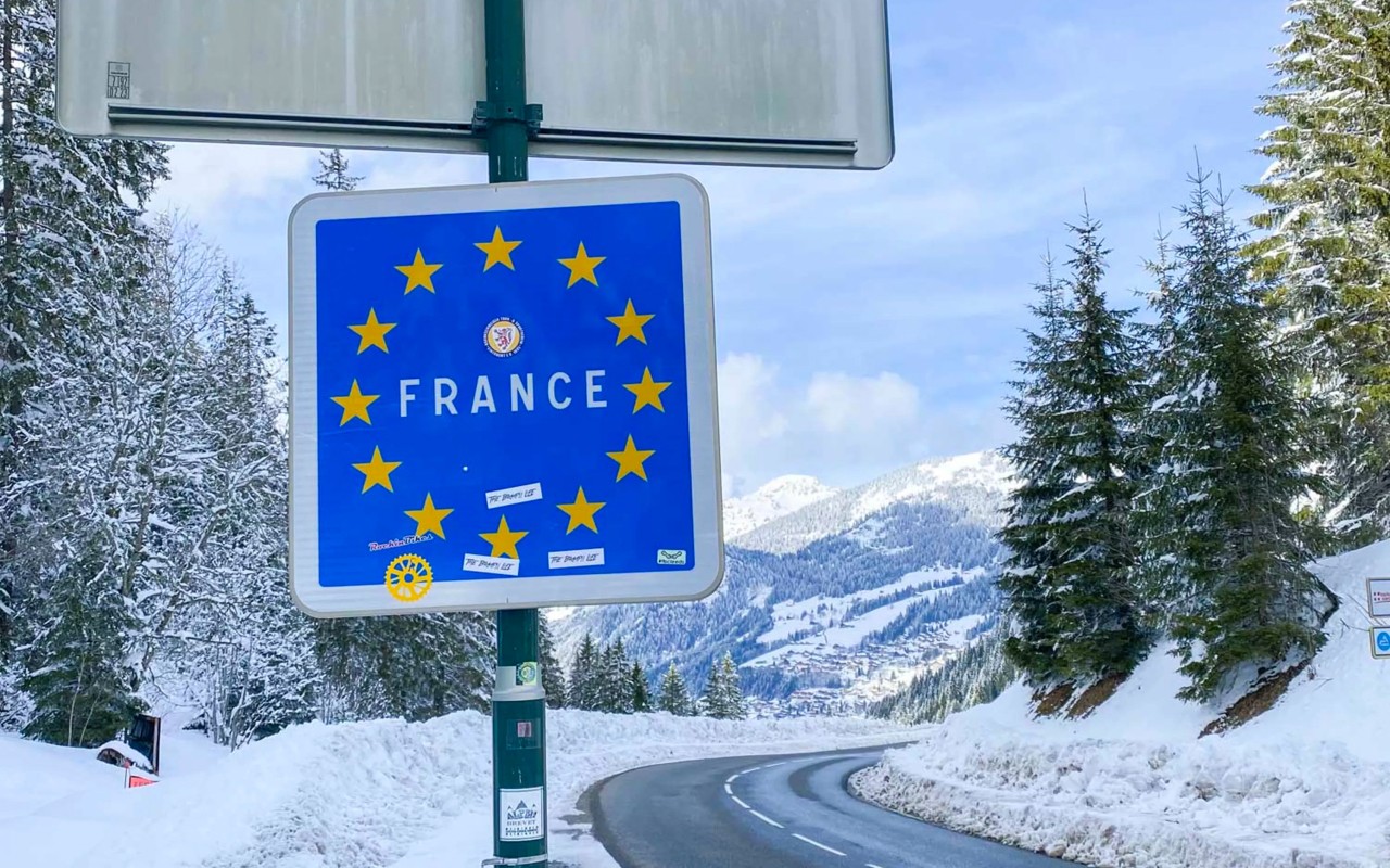 Winter tyres and snow chains for your winter sports holiday