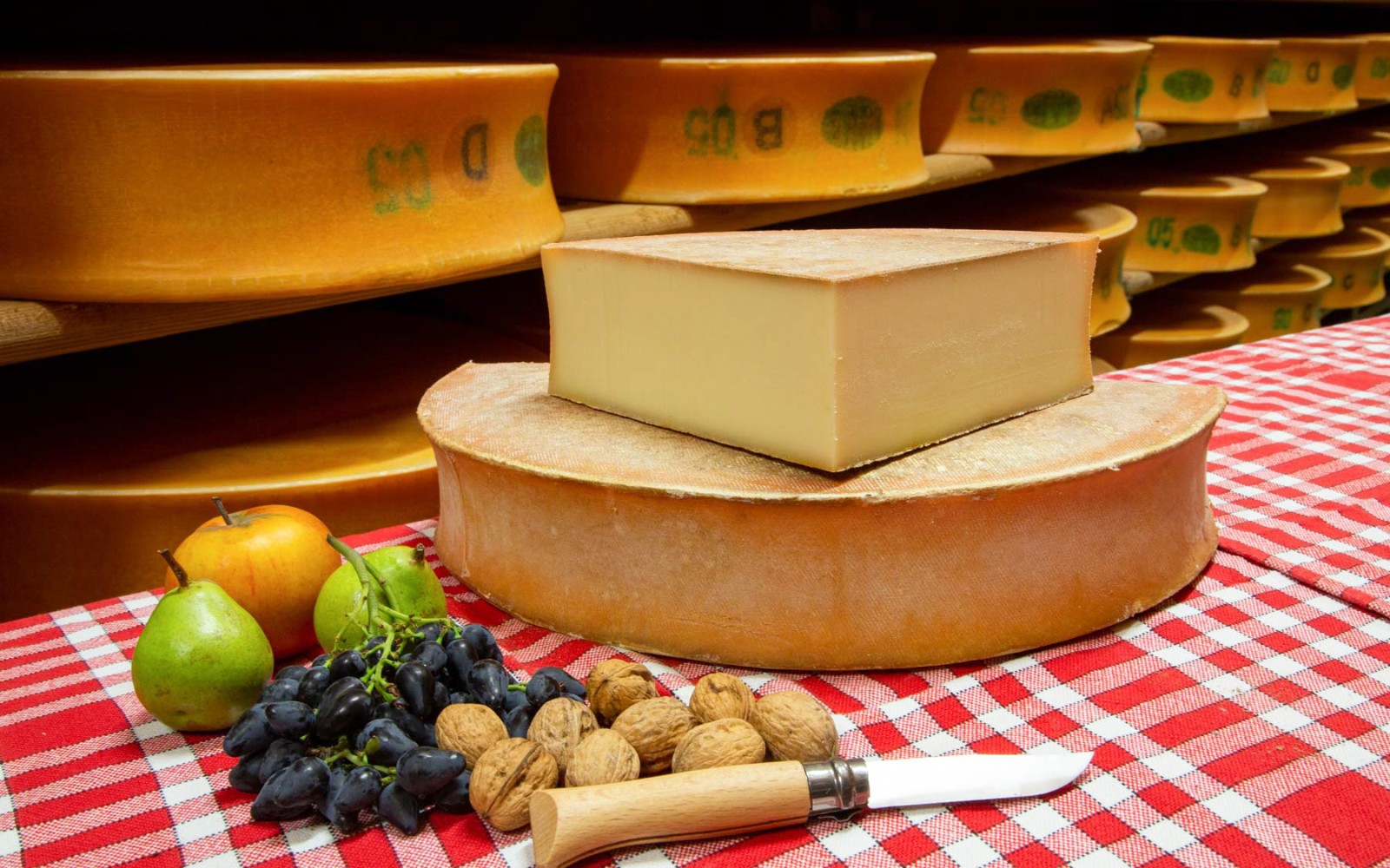 Cheese farm in the Abondance valley - Francecomfort Holiday parks