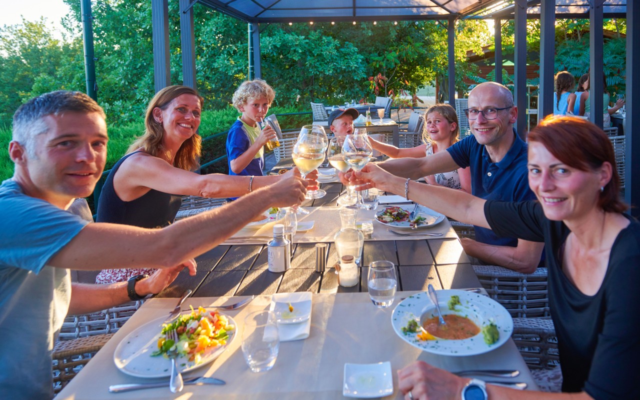 Holiday parks with a restaurant - Francecomfort Holiday parks